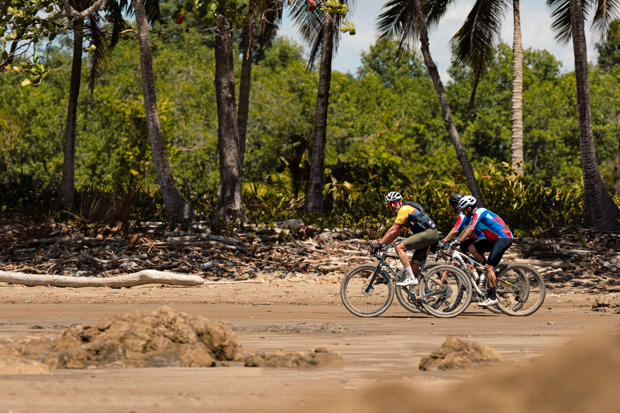 GIRO PIO BRINGS TROPICAL HEAT TO THE GRAVEL EARTH SERIES - Gravel Earth ...